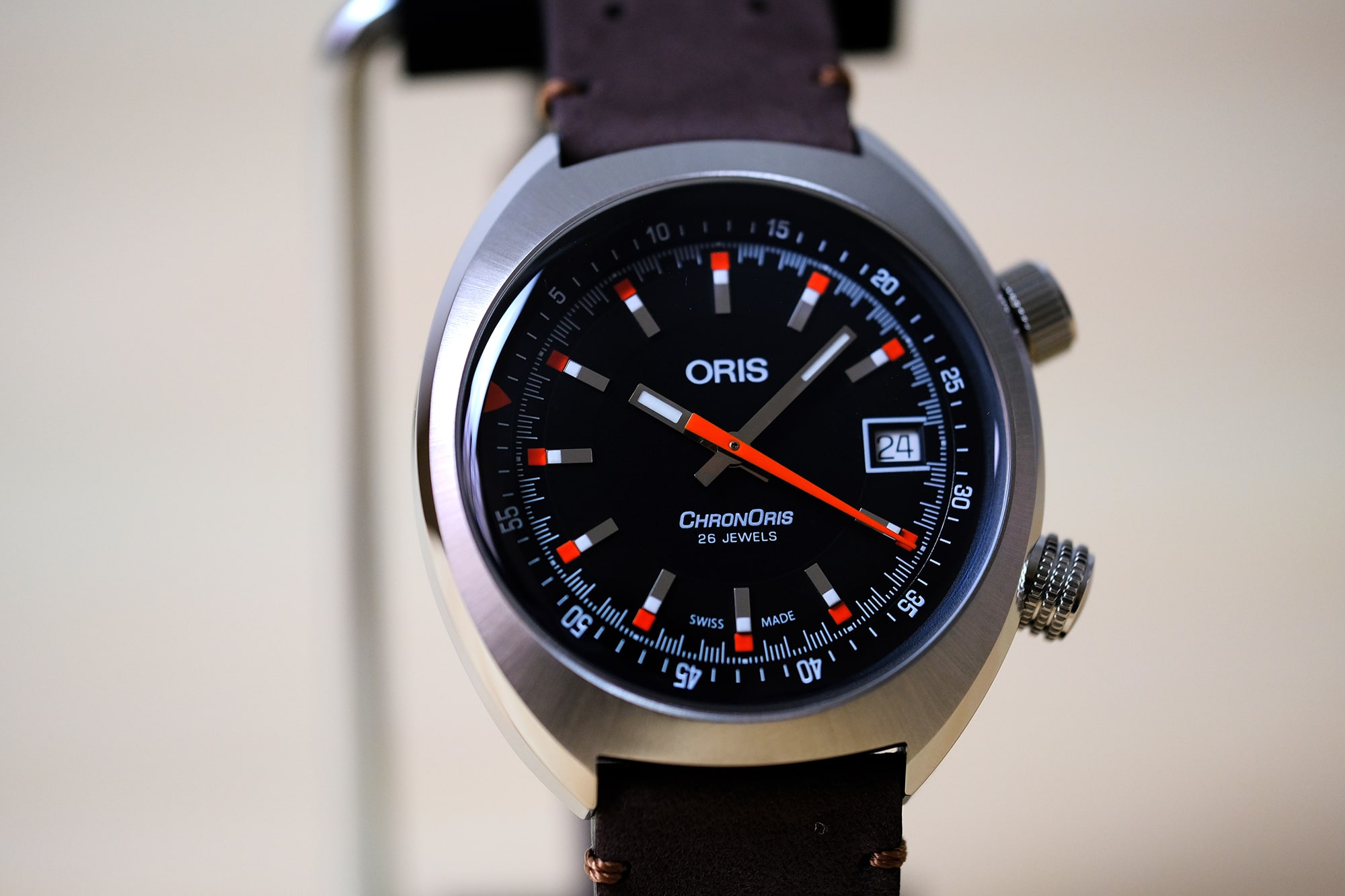 Oris Chronoris Date 39mm Black Dial Watch Review - WatchReviewBlog