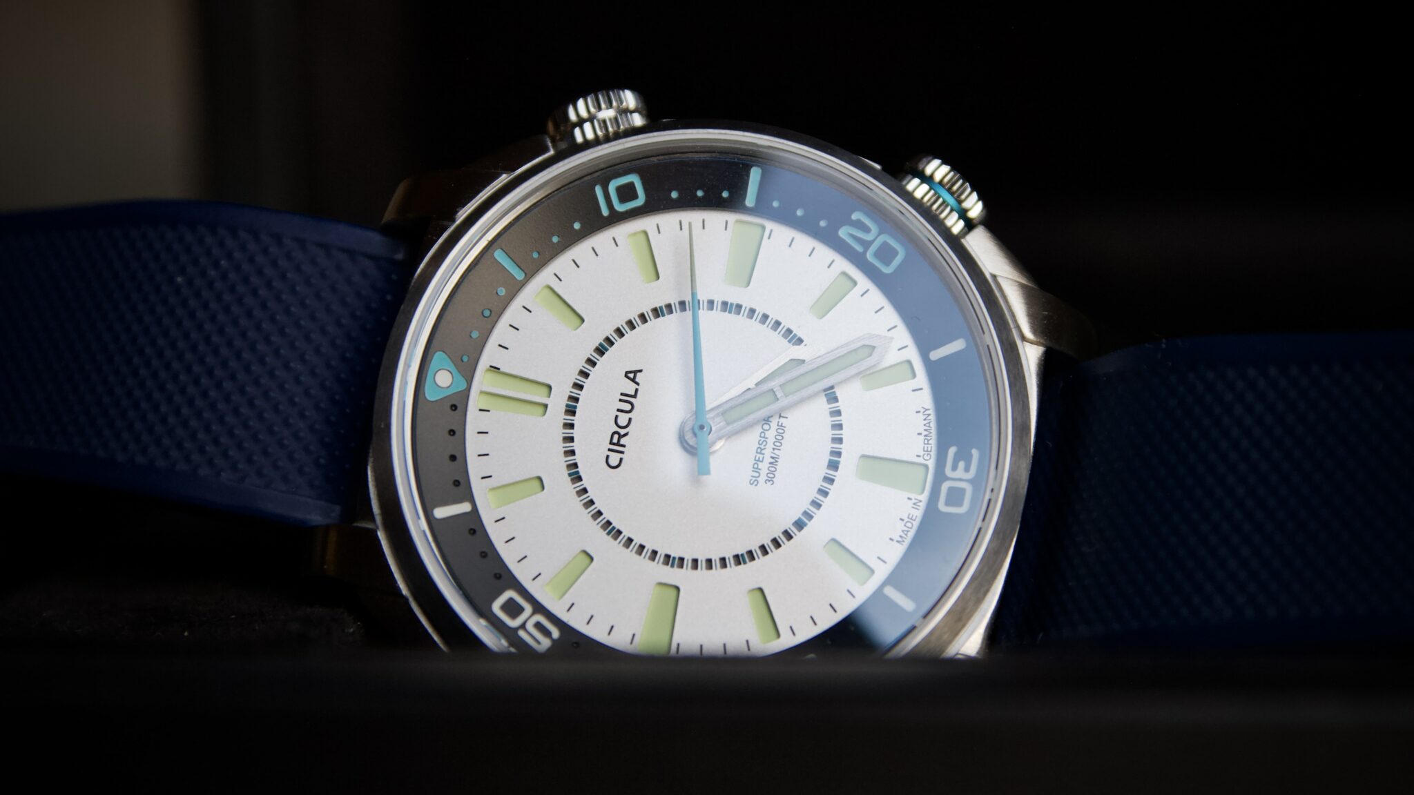 Circula SuperSport Super-Compressor Dive Watch Review - WatchReviewBlog