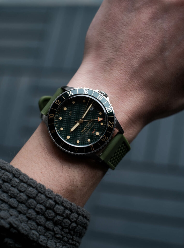 About Vintage 1954 GMT Green Turtle Watch Review - WatchReviewBlog