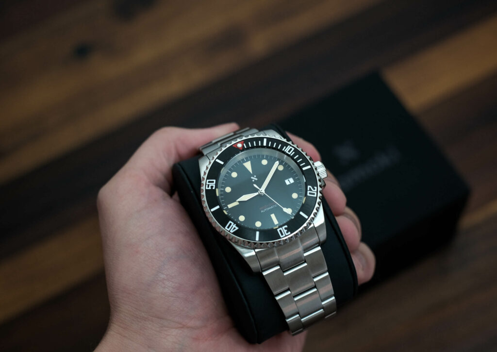 Namoki NMK05 Vintage Sub Automatic 40mm Watch Review - WatchReviewBlog