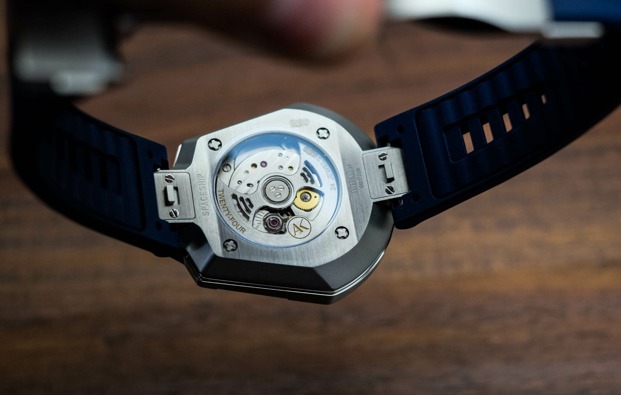 Atowak Spaceship Watch Review - WatchReviewBlog