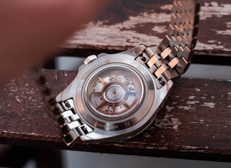 The Nomadic Fior 555: A Stunning GMT Watch Made in Ireland ...